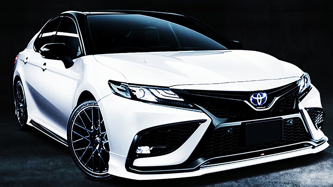 2021款丰田凯美瑞来了,比奥迪A6L还漂亮,搭2.5L混动还买啥雅阁