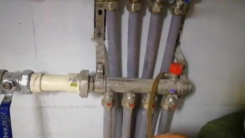 地暖不热怎么排气?装修师傅手把手讲解
