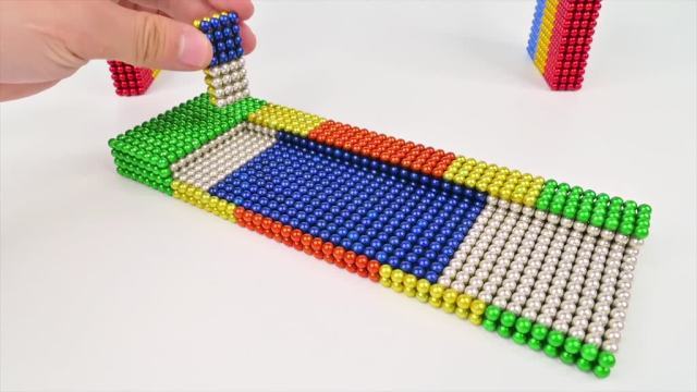 小伙用40000颗巴克球制作仓鼠房子,看完我服了