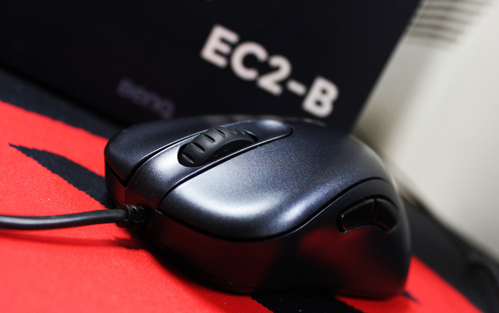 【外设关键评】用了这个鼠标就再没有借口打不好了 - ZOWIE EC2B ...