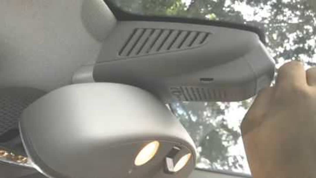 奔驰专用隐藏式,凯路德C1行车记录仪免走线安装