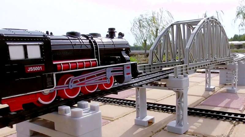 车辆运输火车列车模型玩具,蒸汽机与内燃机轮换作业模拟视频