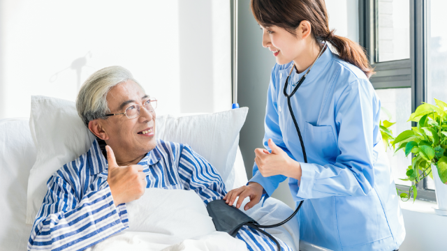 社保"第六险"来了?政府工作报告首提"长期护理保险"