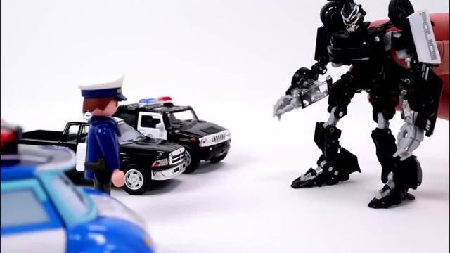 变形金刚玩具动画:大黄蜂与禁闭路障之战