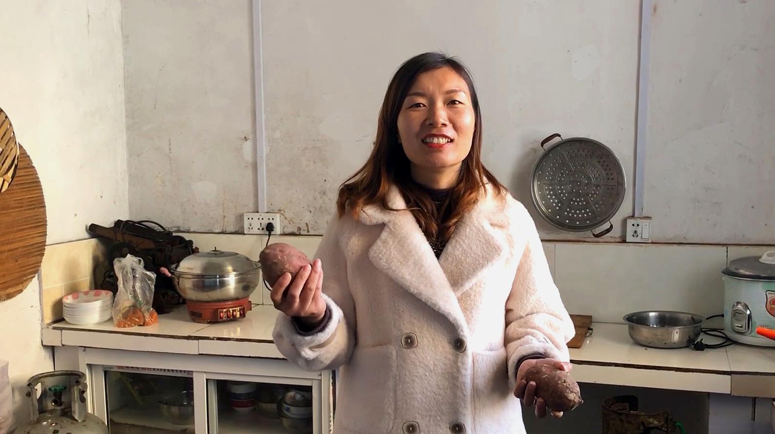 农村姑娘教你制作红薯新吃法,不煮也不炸,制作简单健康又美味