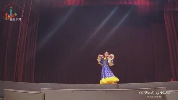 肚皮舞:整个身体都在抖动!俄罗斯舞娘的吉普赛舞蹈让人难忘