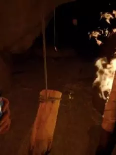 《森林》找各种武器(武士刀 现代斧 登山镐 木柄斧 潜水器)上集