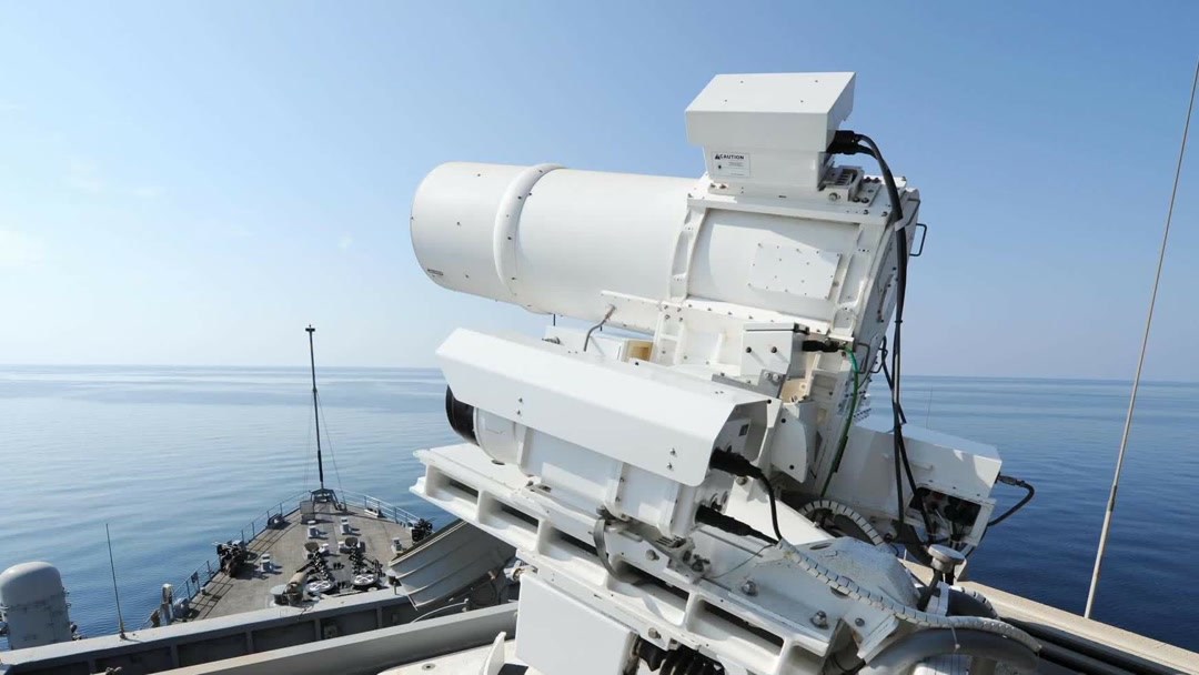 世界最高科技武器终于现身,中国最先装备,俄罗斯眼红不已