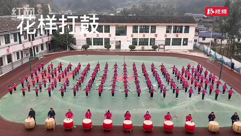 永顺朗溪小学:操场妙戏比身强 艺术课间好热闹