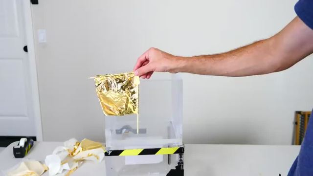 美国登月事件是不是骗局?老外用真空箱模拟月球,旗子能飘起来?