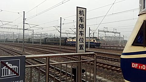 宁芜线T236(苏州—重庆北)进芜湖站