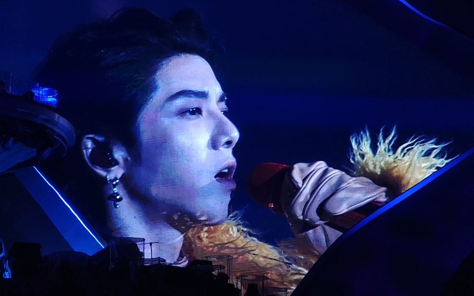 合集 降临 华晨宇2021年海口演唱会 估计就拍了27号一次吧 绝了太帅...