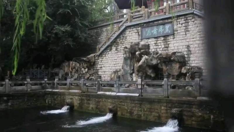 还珠格格一句经典台词,让济南大明湖家喻户晓,还有天下第一泉