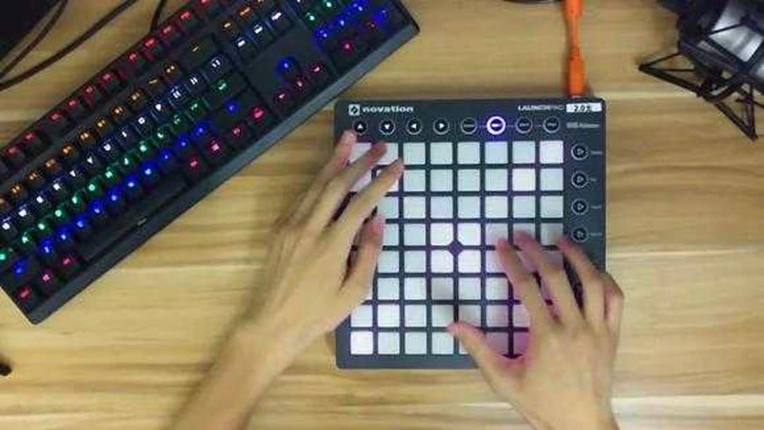 【Bangarang】练了五天的Launchpad才练到勉强能播放!太难了!