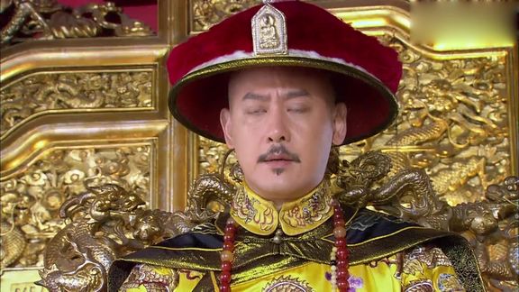 新还珠格格:乾隆为找到女儿而高兴,不知是小燕子假冒,太有心计