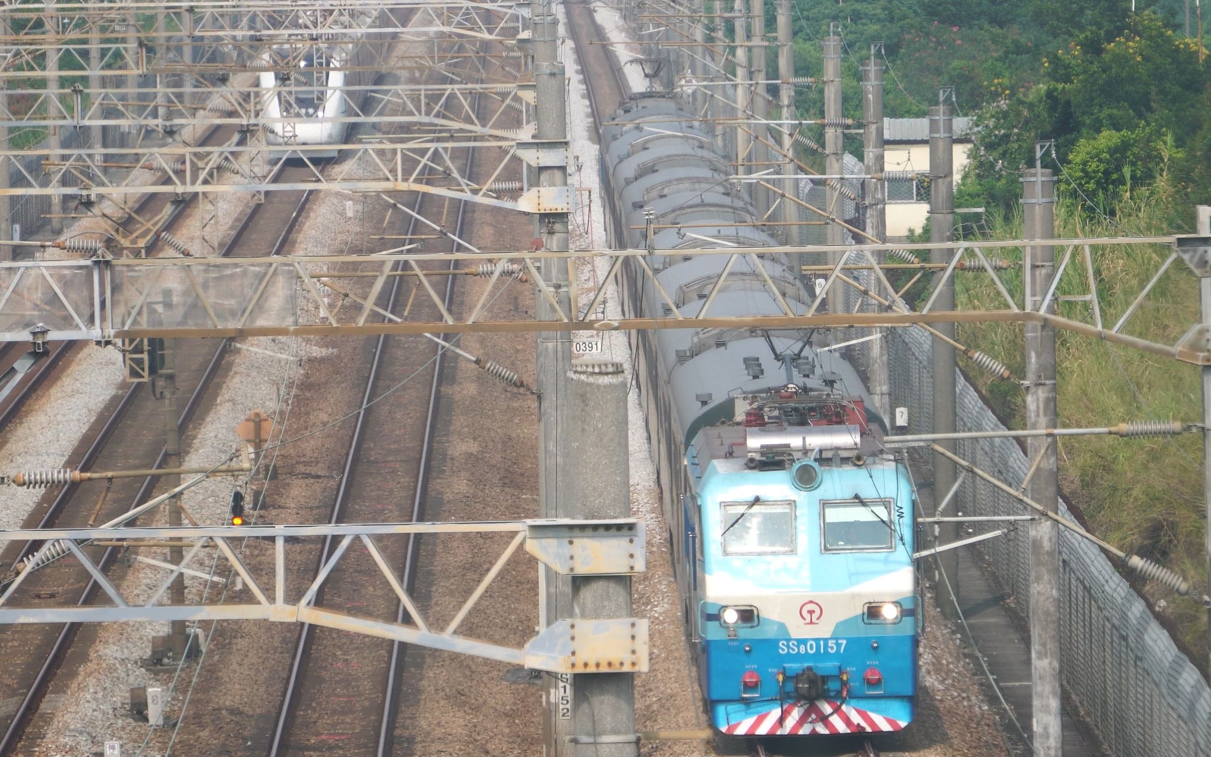广深线飙车日常 CRH1A VS 韶八动集Z8001 动车组的较量