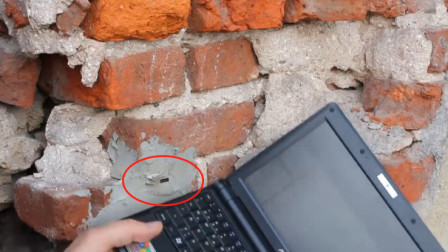 纽约街头突现神秘USB接口,引起当地人一片恐慌!