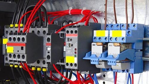 接触器和继电器什么区别?老电工一直不明说,技术学到手才是你的
