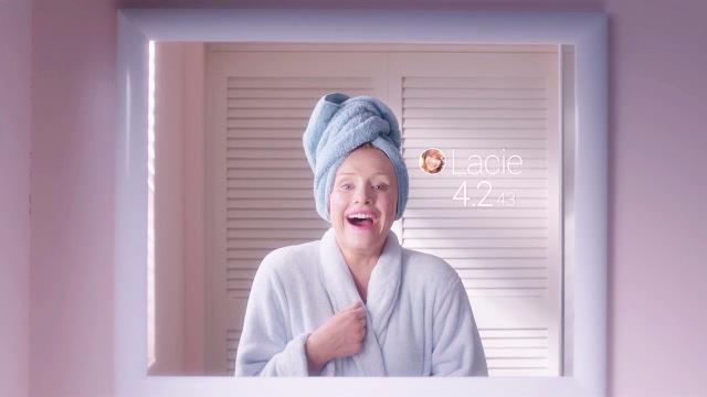 未来世界人们互相打分,高分的人享有特权,分数太低会.