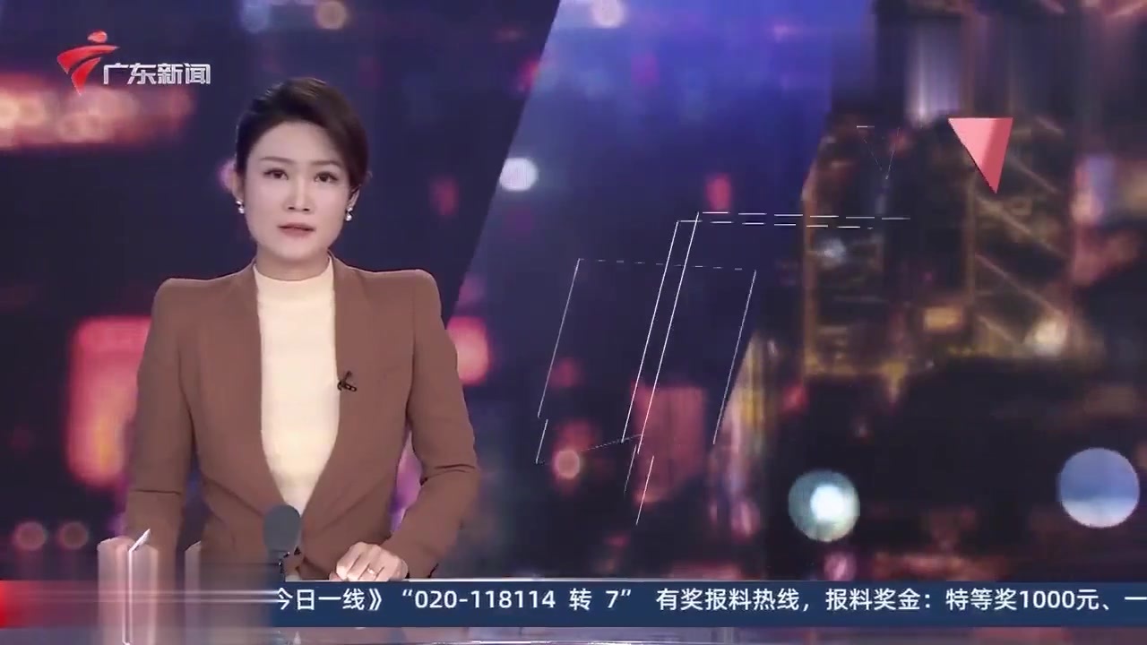 【阳江江城】狂风吹倒脚手架街坊担心安全隐患