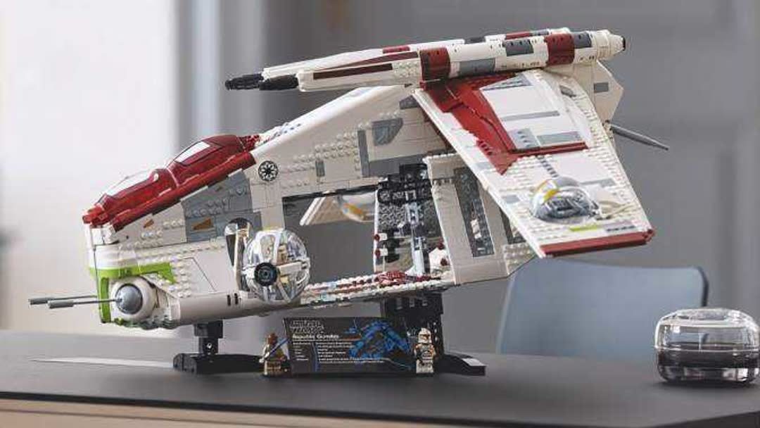 乐高 LEGO 75309 星球大战 UCS 共和国炮艇