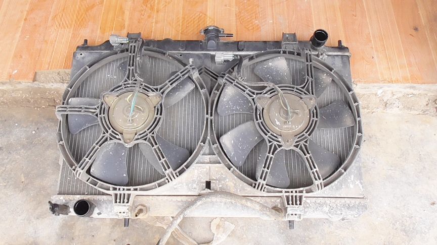 拆解东风日产阳光水箱,了解水箱上水管油管线路原理