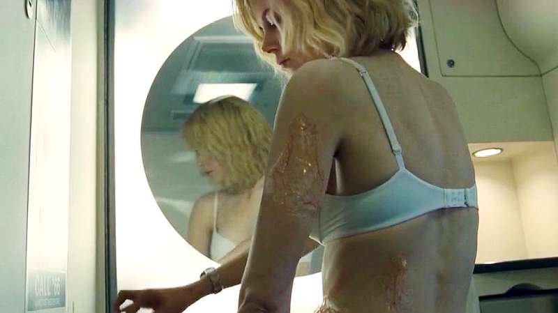 外星病毒寄生在人体内,一但睡觉就会但控制