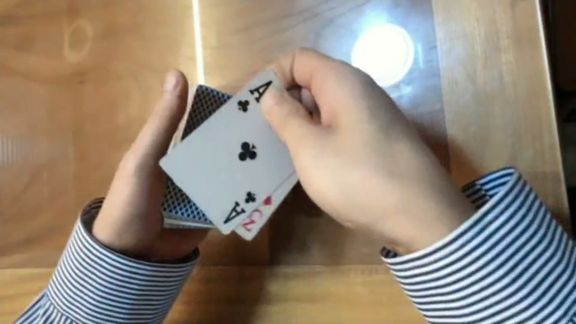扑克魔术教学,纯手法无道具,揭秘我一直是认真的!