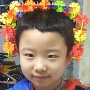 用户5552555457522 