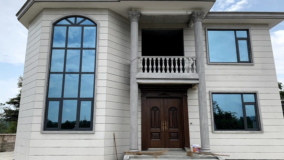 专业设计师设计的别墅,与自建房造价一样,外观却要漂亮几十倍