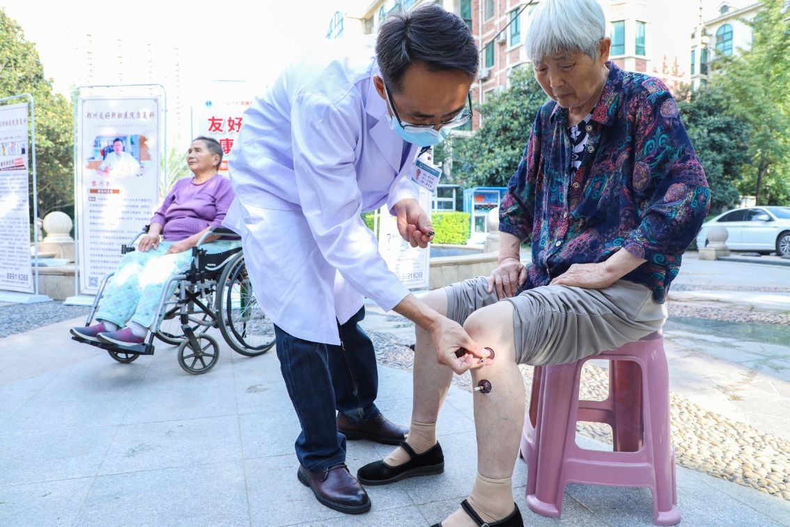 健康生活绿色郑州!郑州友好肝胆医院中医科普宣传走进威尼斯水城