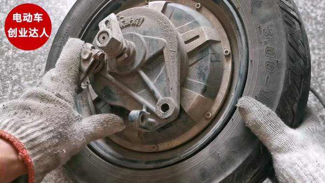 电动车换新电池仍然跑不远?修车师傅告诉你真正原因