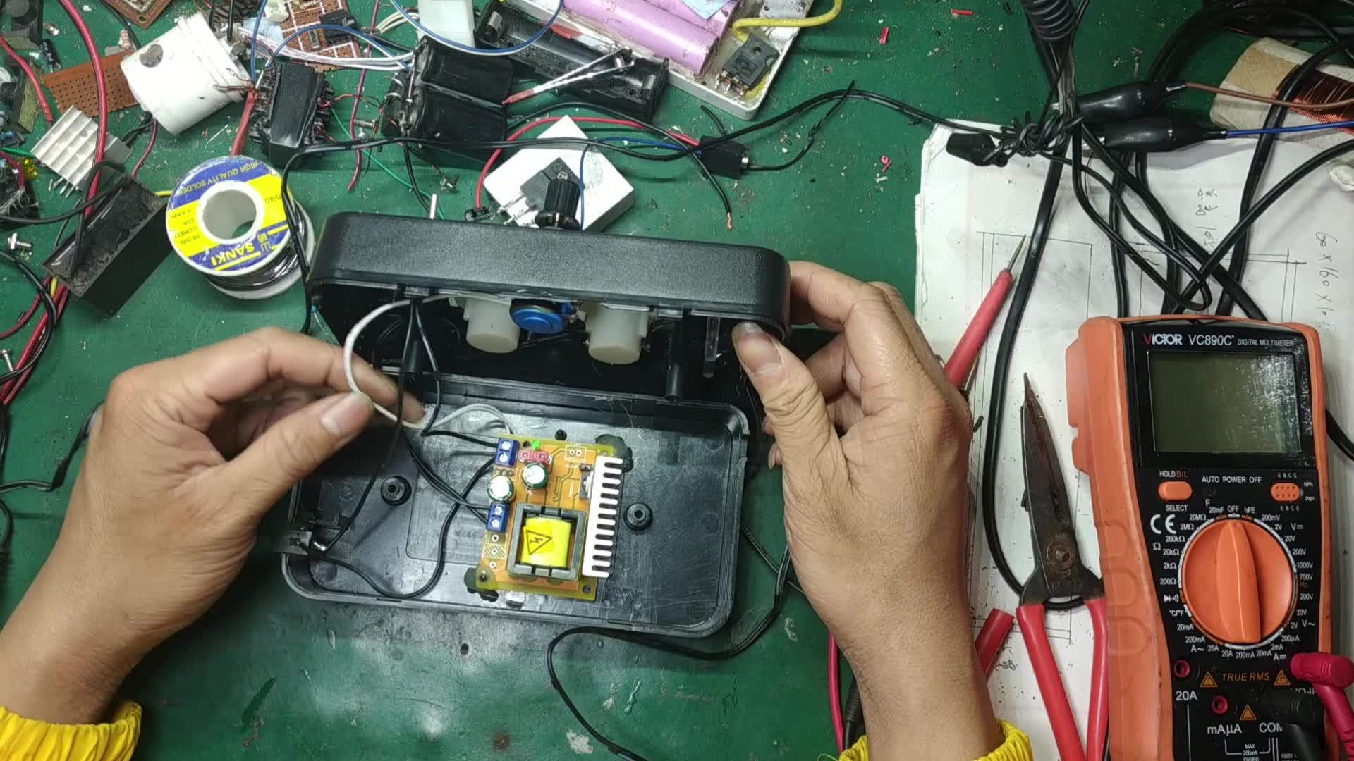 做了个小工具,家里电器漏电一下就测出来