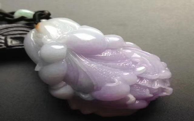 收藏有价值的翡翠,从经济角度分析翡翠市场走势!