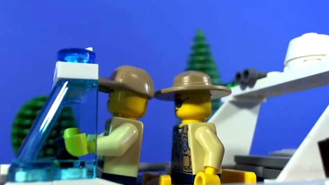 乐高定格动画,乐高警察伪装成鳄鱼和黑熊,来抓捕罪犯