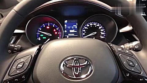 实拍:2019款丰田C-HR,打开车门看到内饰后,你还会买本田XRV吗?