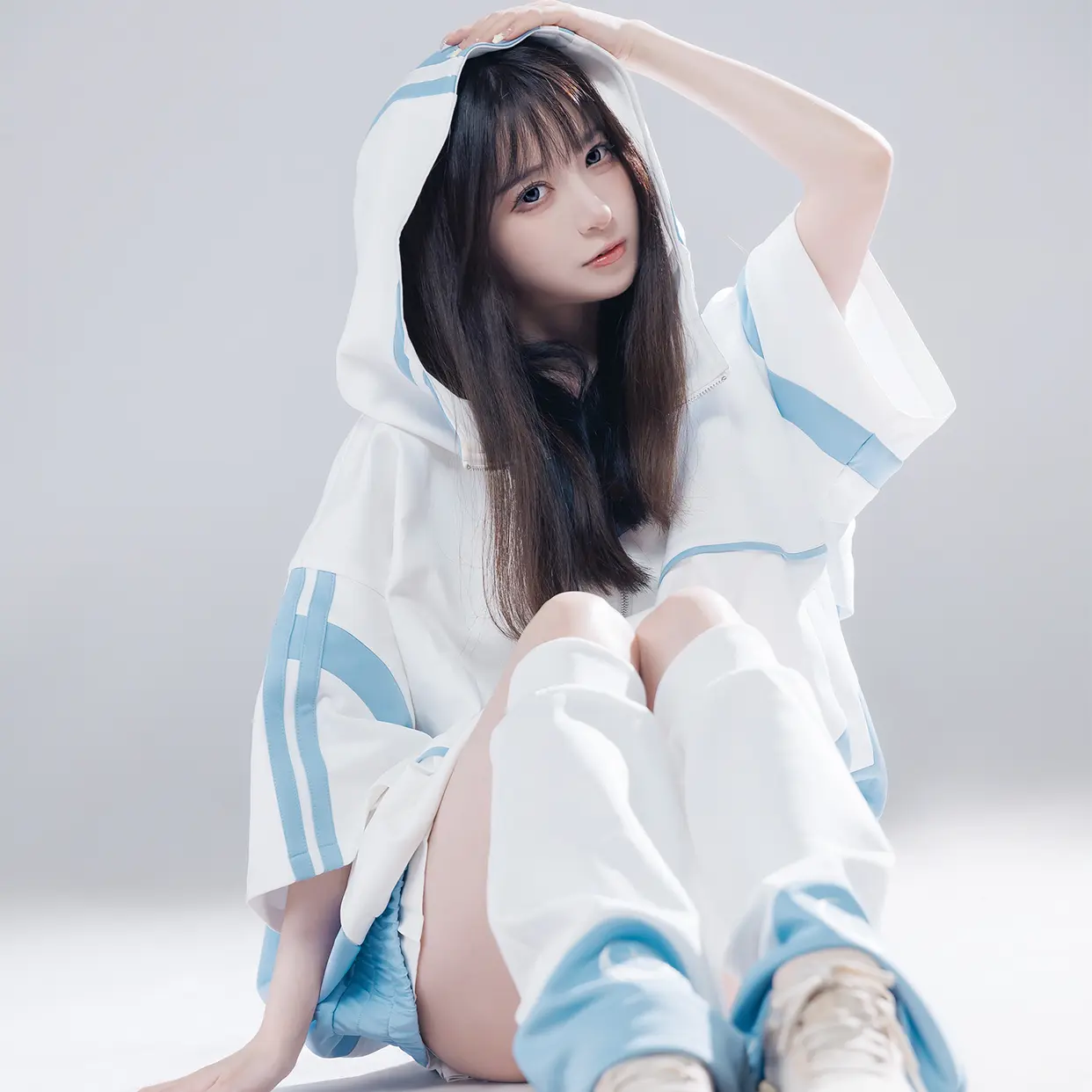 南汐彡璃雪 