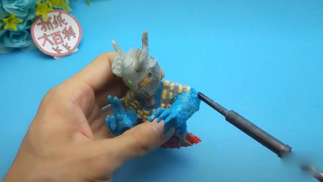用3D笔挑战做出赛罗奥特曼卡片,立体形状太帅气了,还能长期保存
