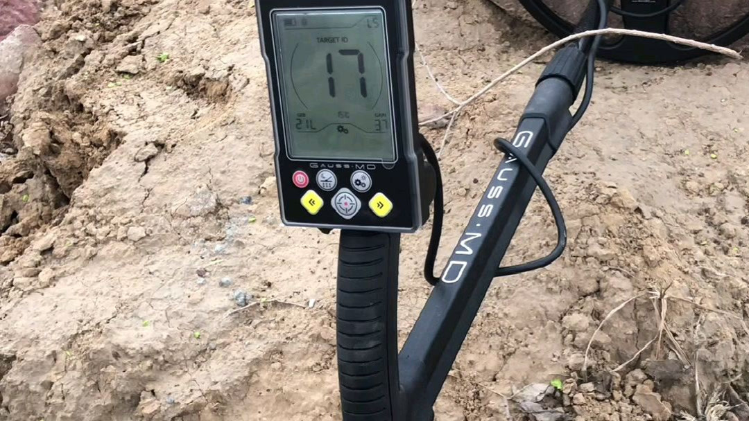 乌克兰高斯MD专业版地下金属探测仪器穿透性能测试,郑州达特探测