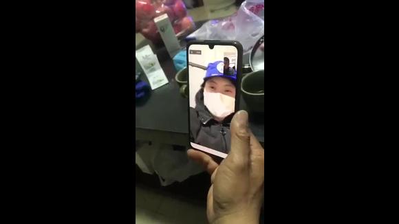武汉——保定 志愿者夫妻的视频连线