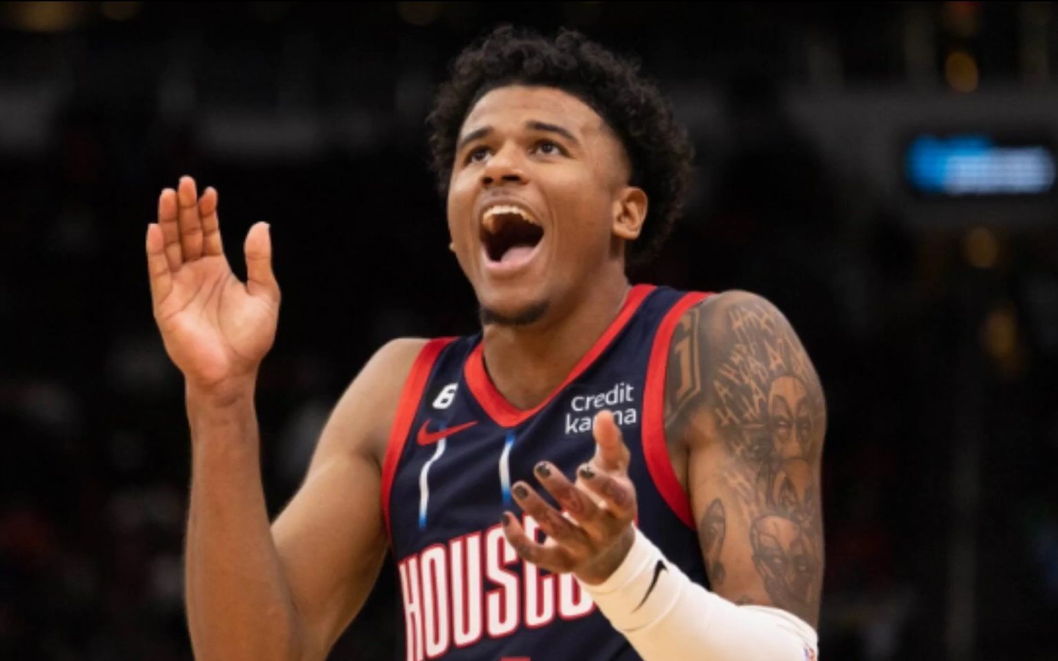 好!美记:杰伦-格林每一天都在火箭助教指导下,进行力量练习