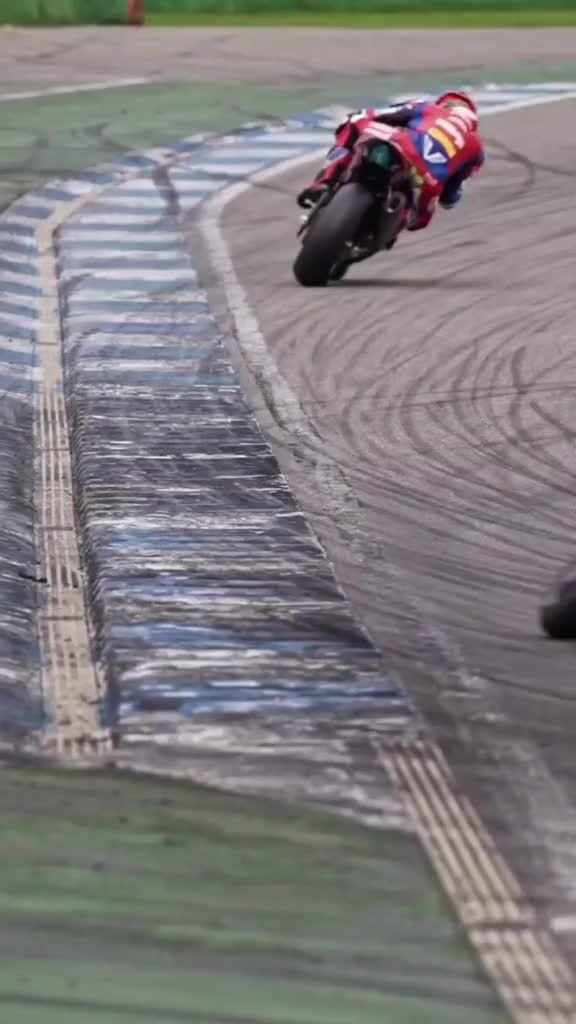 排水渠过弯#王一腿超开心