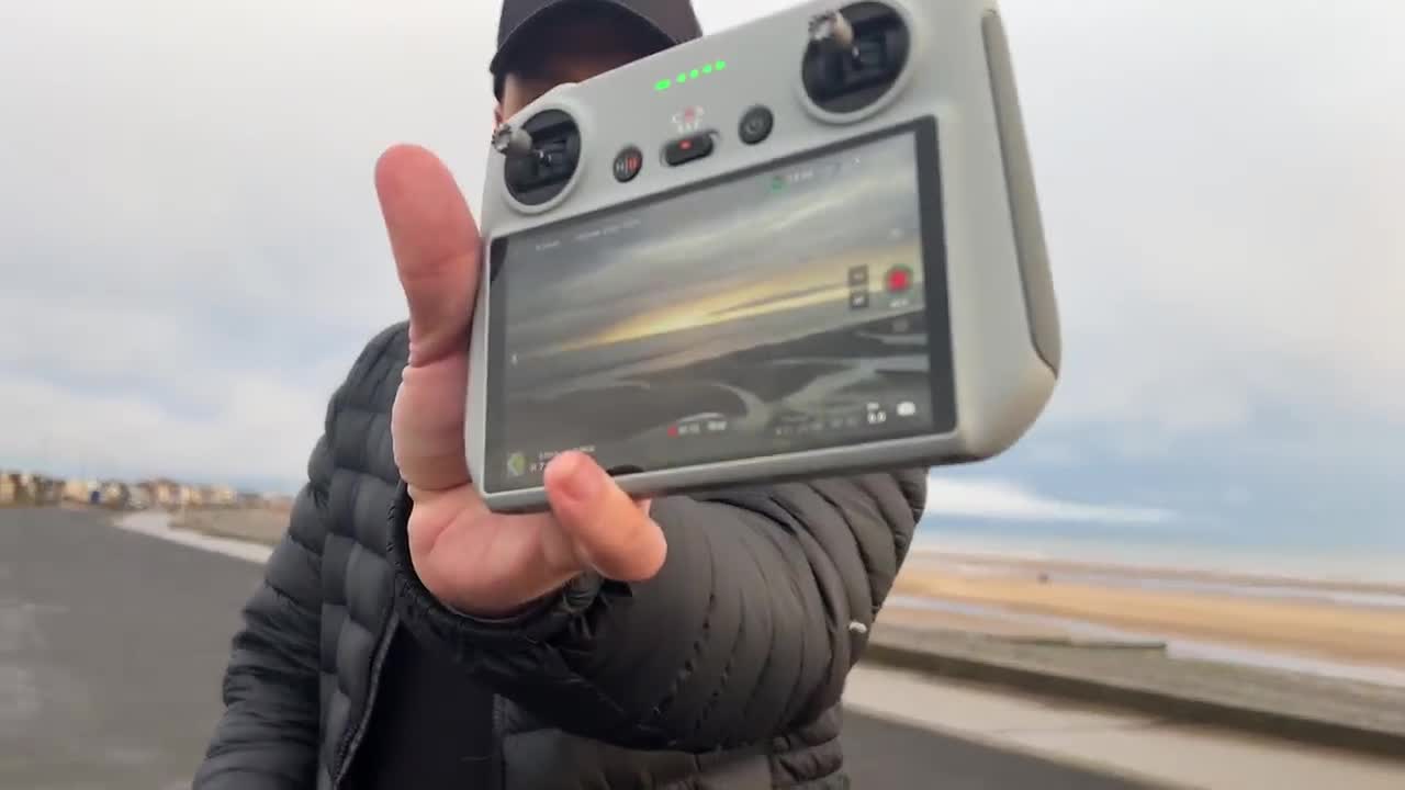 大疆Mini 3 Pro无人机首飞视频曝光 仅249克、支持4K拍摄