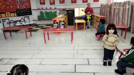 小班安全《不要给陌生人开门》