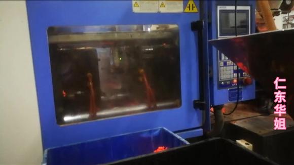 振宏注塑机工作原理展示,水枪就是用它做出来的,模具人都懂