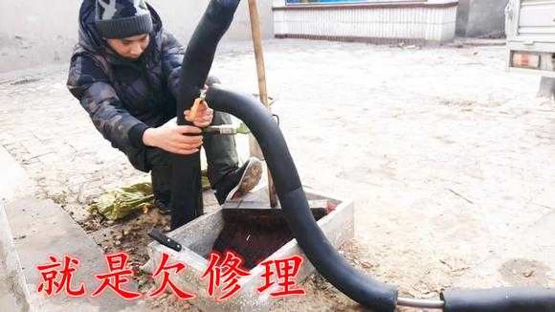 北方水管容易冻住,南方小伙给水管保暖,结果很意外,效果会怎样