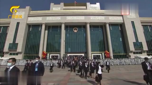 新闻特写:凝心聚力锚定奋斗目标阔步前进走向壮美未来