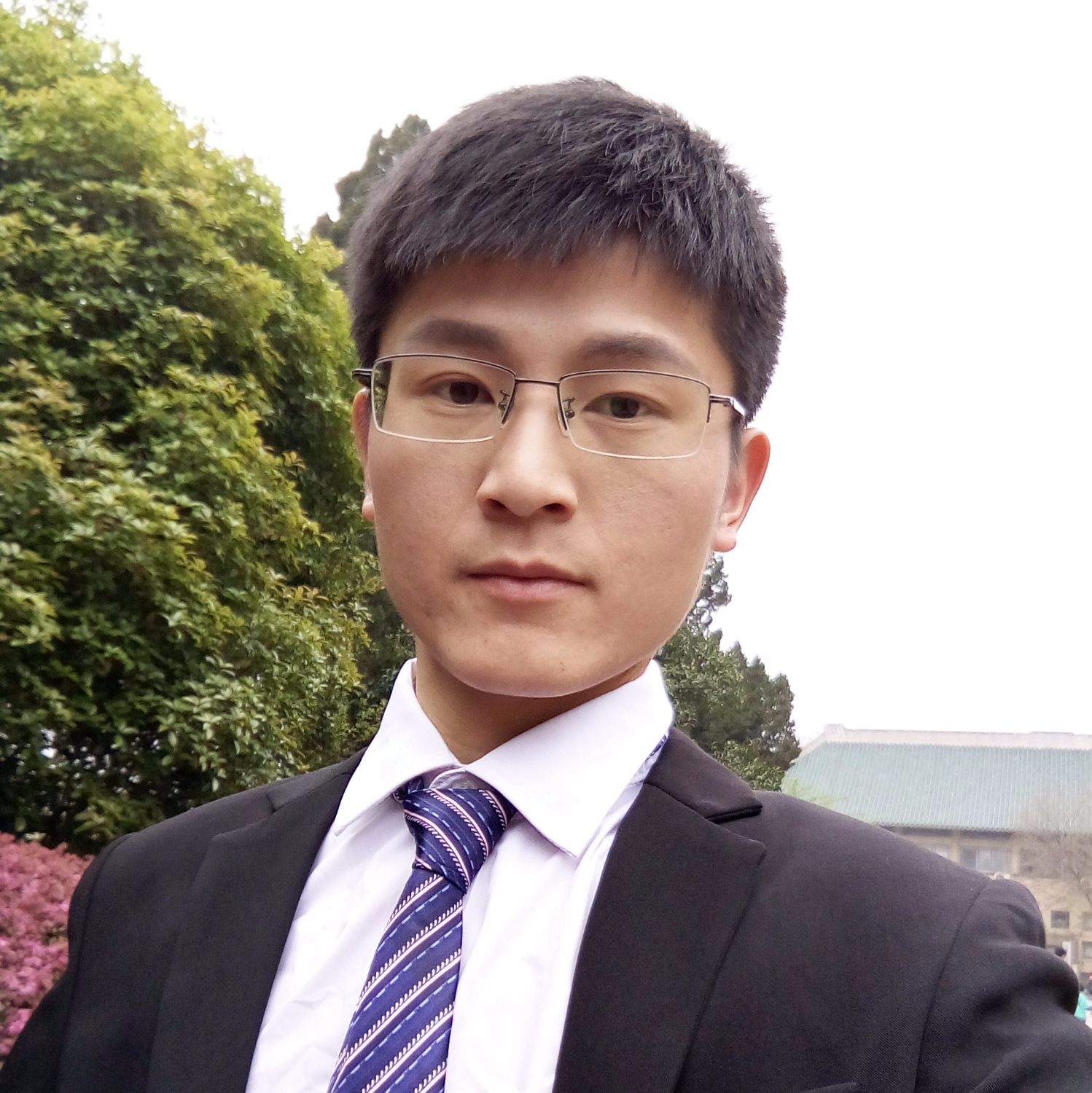 缘友平 