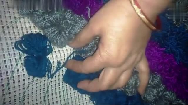 旧毛线简单制作漂亮毛毯