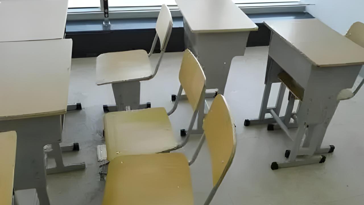 河南一班主任让学生发毒誓,校方:行政警告处分,停止班主任职务